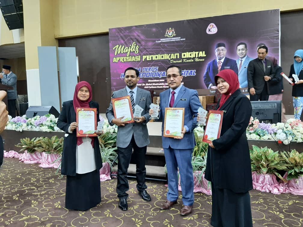 SESMA TERIMA 4 ANUGERAH DI MAJLIS APRESIASI PENDIDIKAN DIGITAL PPD KUALA NERUS 2022 | SM Sains ...