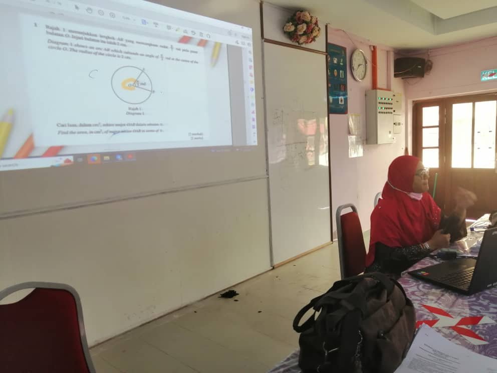 Perkongsian Format Kertas Matematik Tambahan SPM Oleh Cikgu Nur Idayu ...